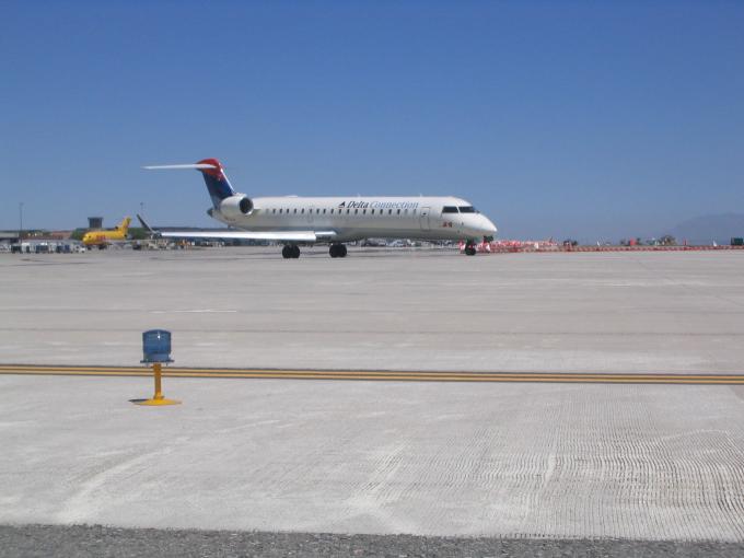 Helipad Airport Runway Lighting Frangible Mount Bracket